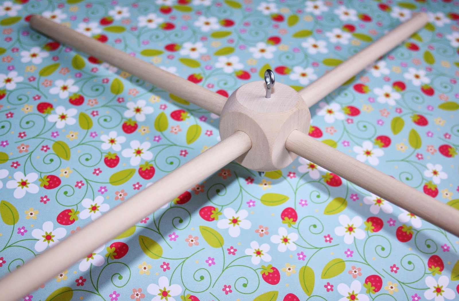 TOMNI design n two green pears: DIY Wooden Mobile Hangers - Assembly ...