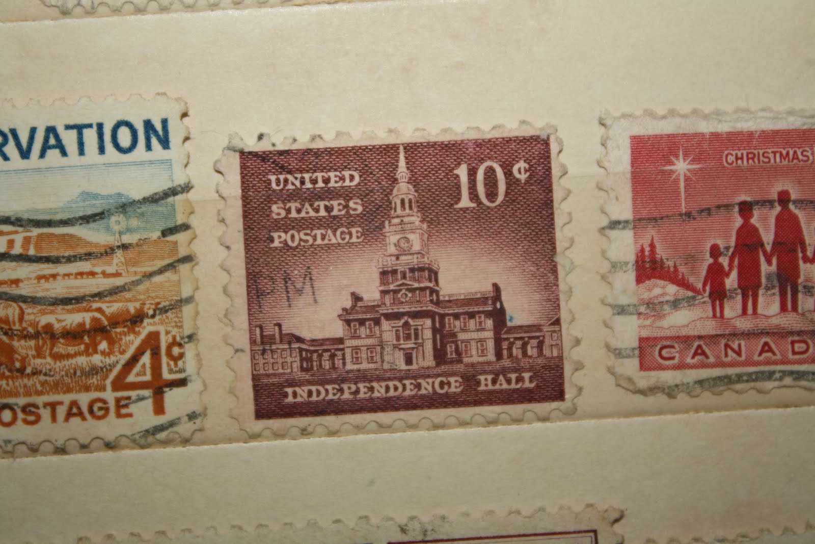 Stamps & Antique Store: Independence hall u.s postage 10cent stamp