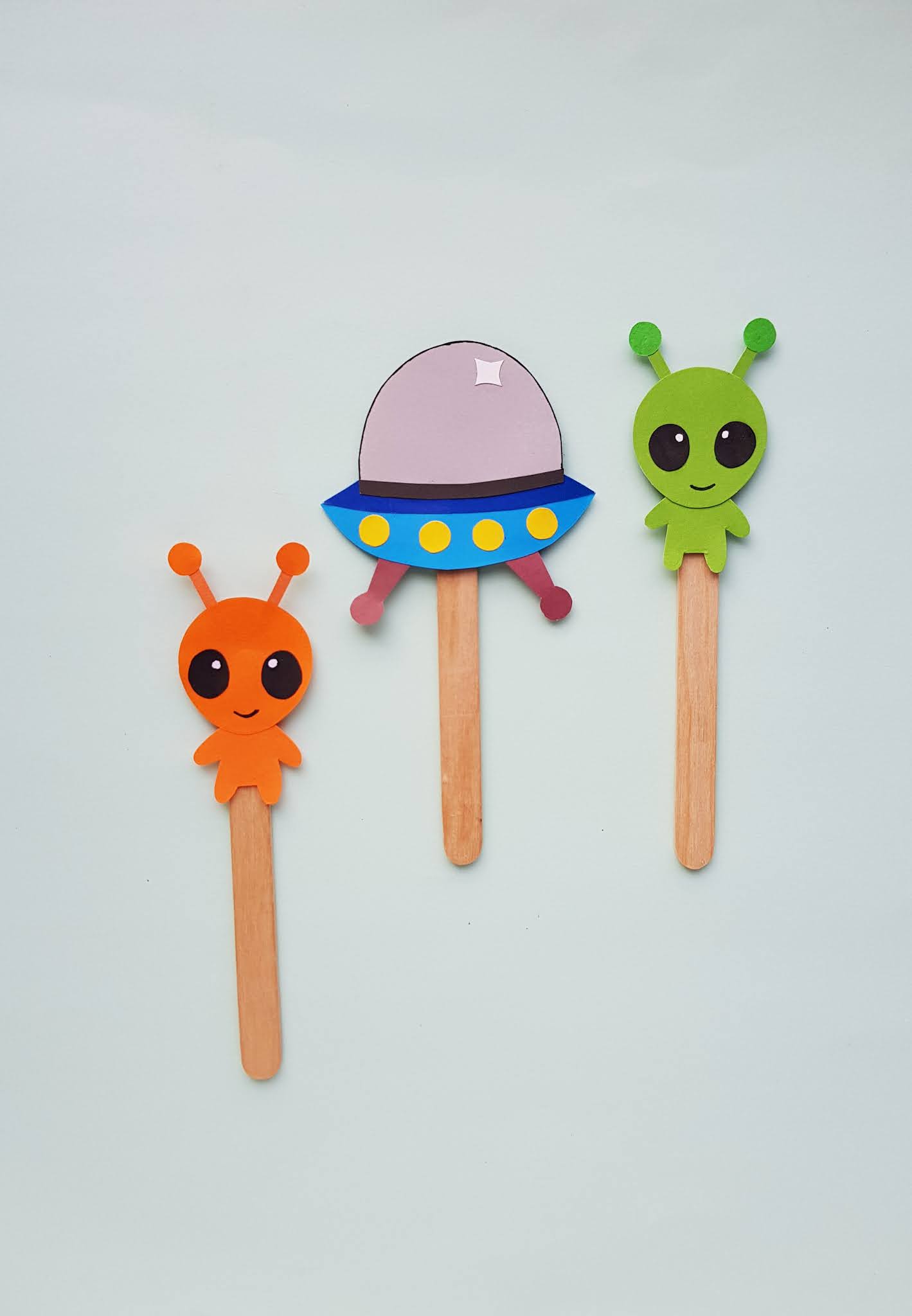 How to Make Alien and UFO Paper Craft Puppets for Space Fun and Learning