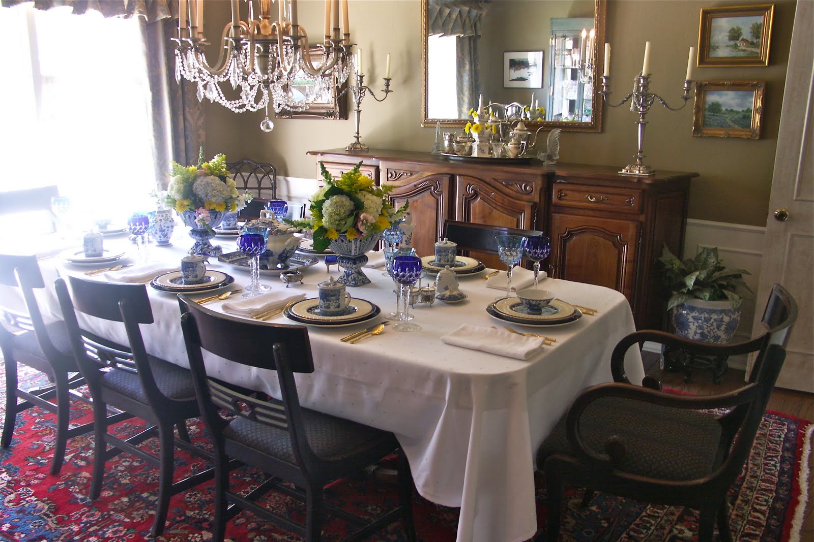 Tables for Two - Entertaining Women