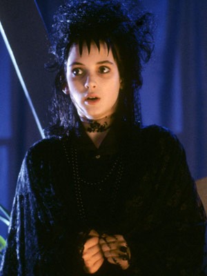 Absolutely Dyer: Style Icons: Lydia Deetz