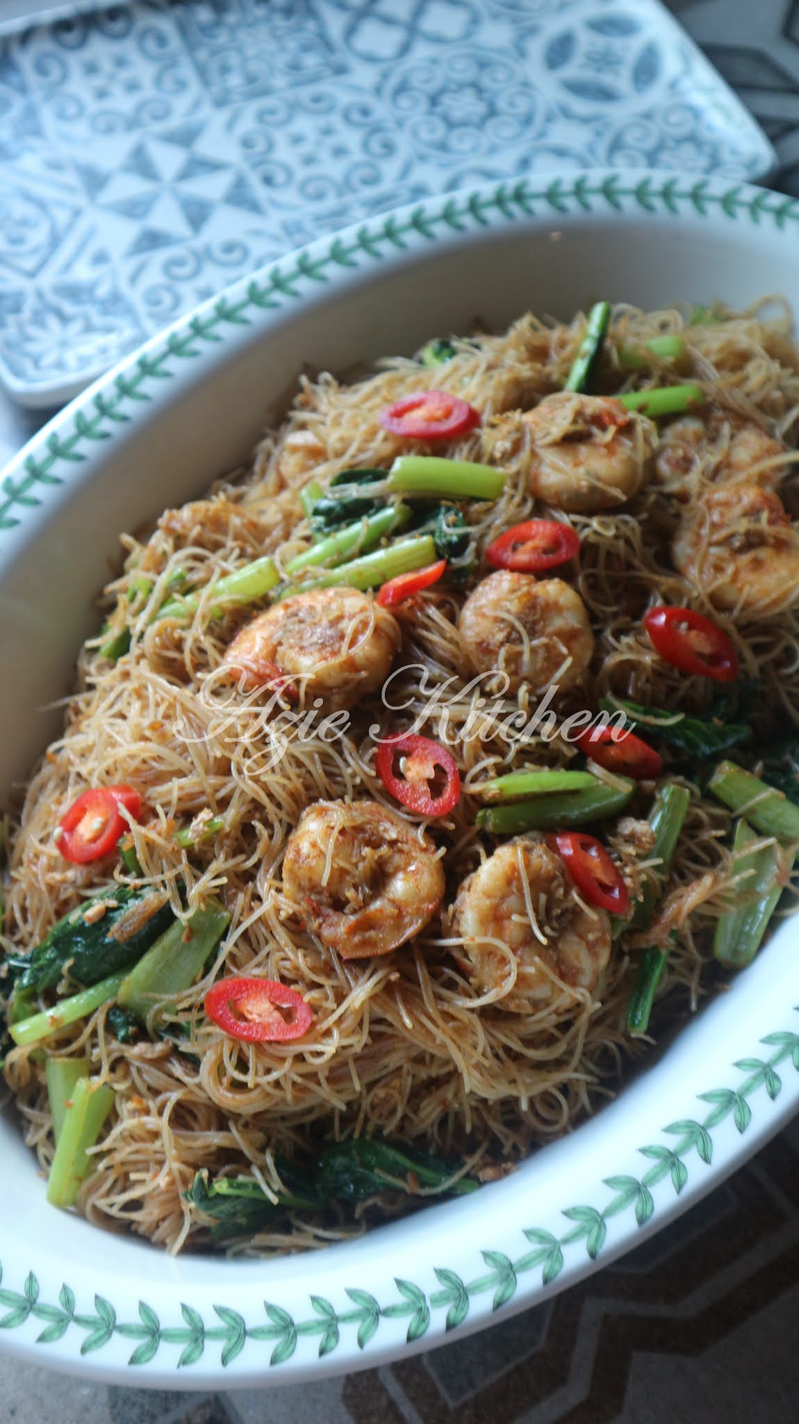 Mee Hoon Goreng Terlajak Sedap - Azie Kitchen