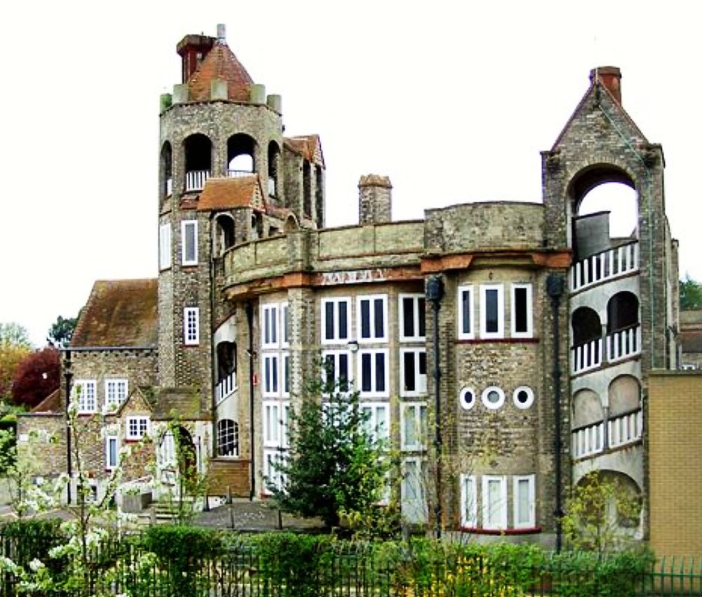 Wargaming Miscellany: The Cloisters, Letchworth Garden City, Hertfordshire