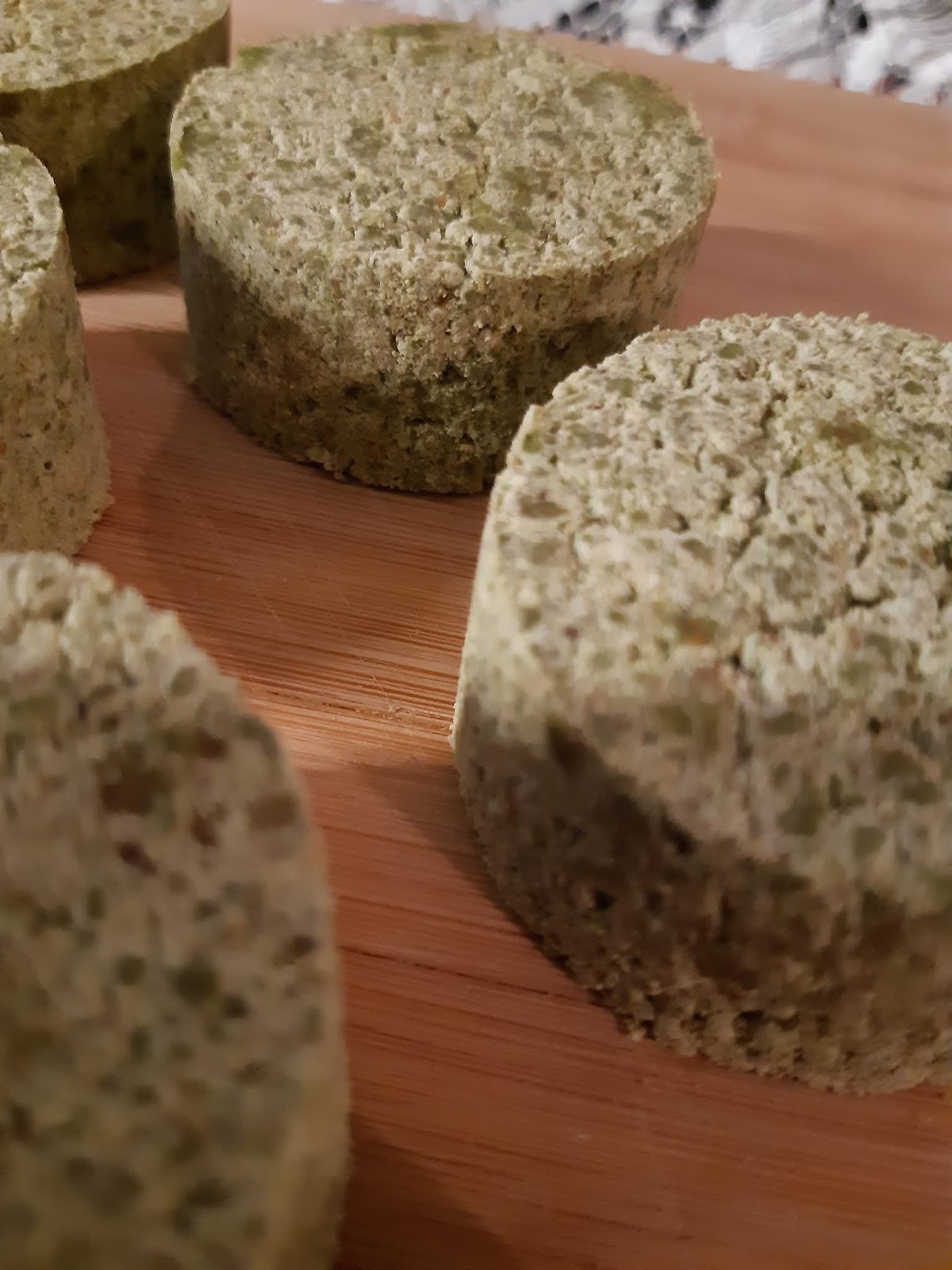 Onlineoma: Die Erbswurst selbst gemacht.