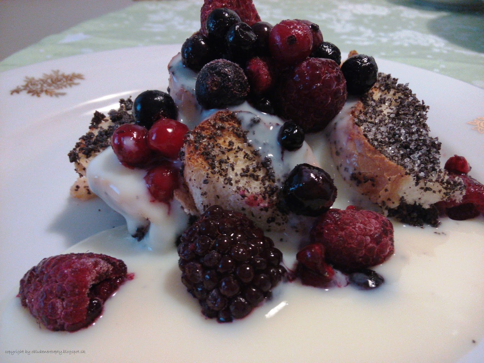 Makové pupáky z rožkov, alias: Mákos guba