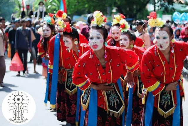 Sejarah tari ronggeng bugis ~ Tari Ronggeng Bugis