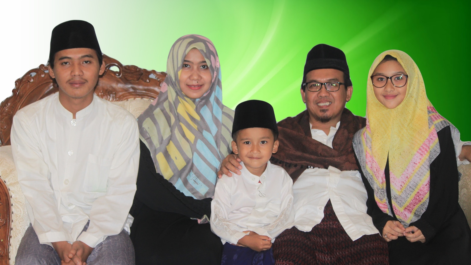 Foto Keluarga Abah Anam Leler - Mufid Majnun