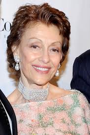 Estee Lauder – những lọ kem sản xuất từ gian bếp đến hành trình bành ...