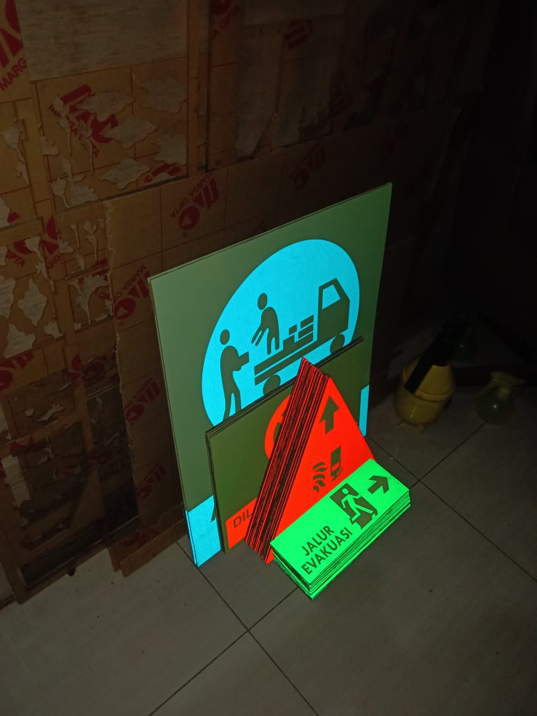 √ Safety Sign Gudang Pabrik PT Erela Salatiga ~ SAFETY SIGN INDONESIA ...