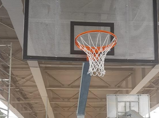 Bari, sostituiti i due canestri del campetto da basket sotto il ponte ...
