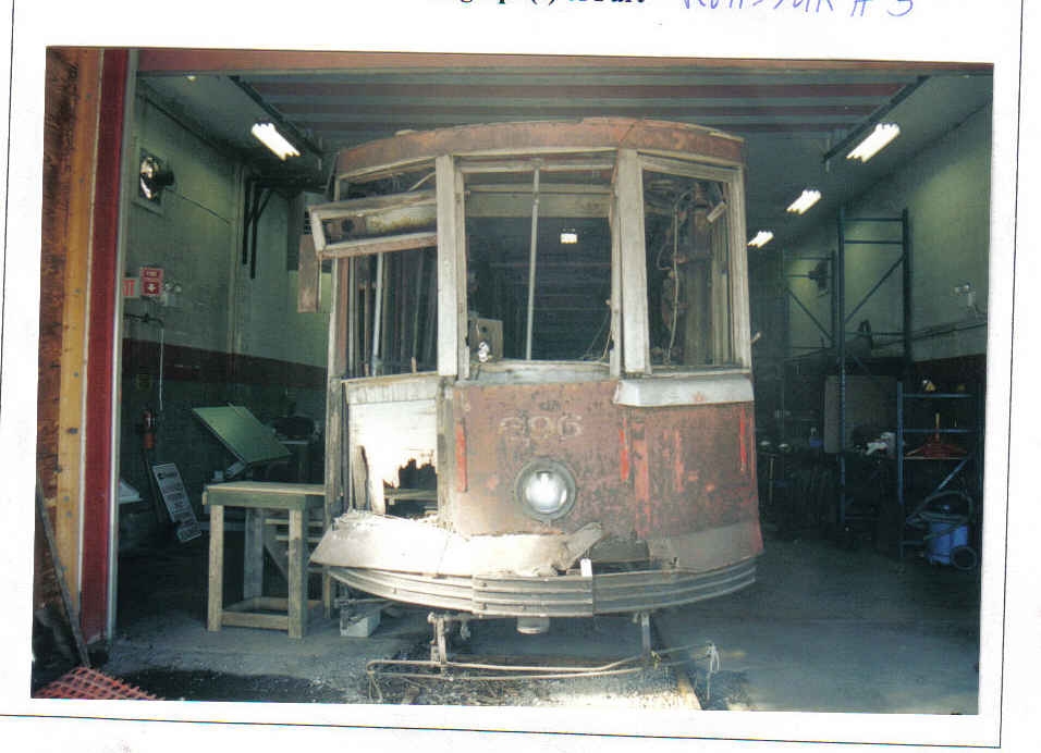 Streetcar 696 : Old Streetcar 696 is taken apart. In the beginning ...