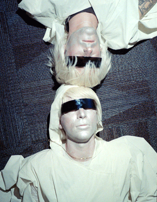 3D GIF Photography: Drab Majesty - October 2017