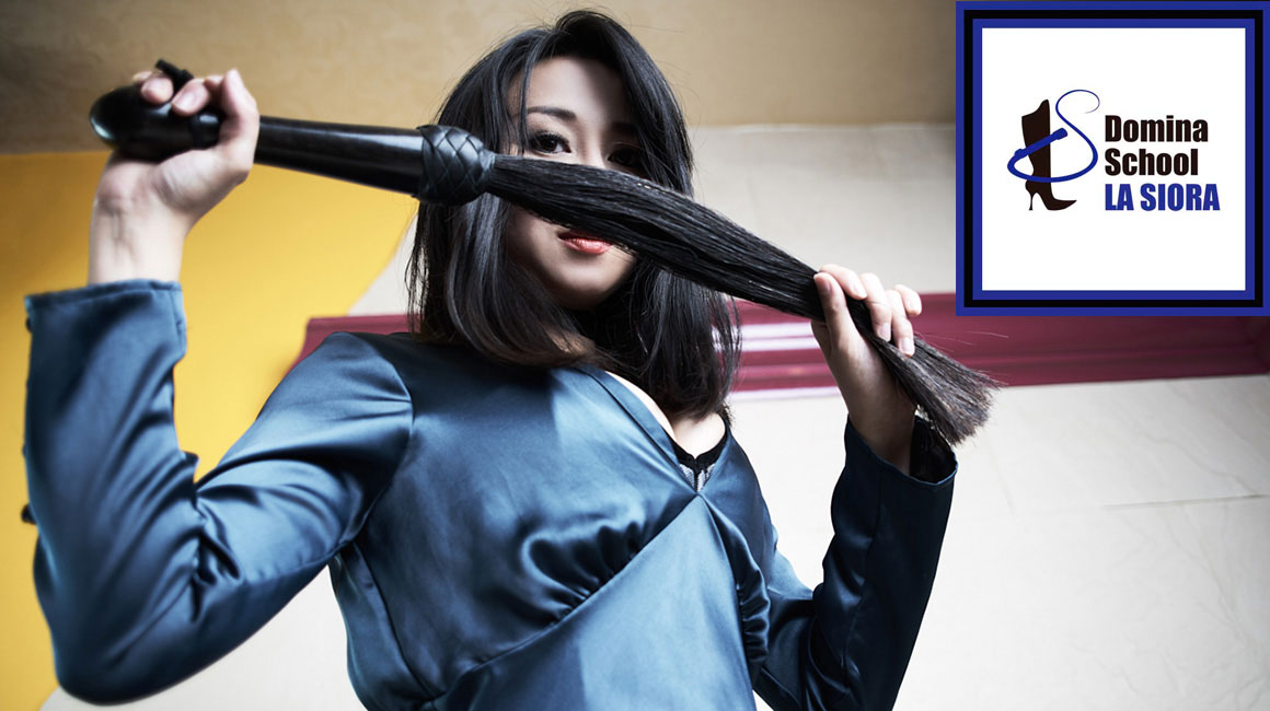 New pictures of domina Fujika!