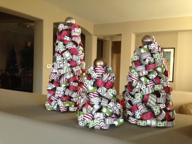 Paper Desserts: Curly Paper Christmas Trees