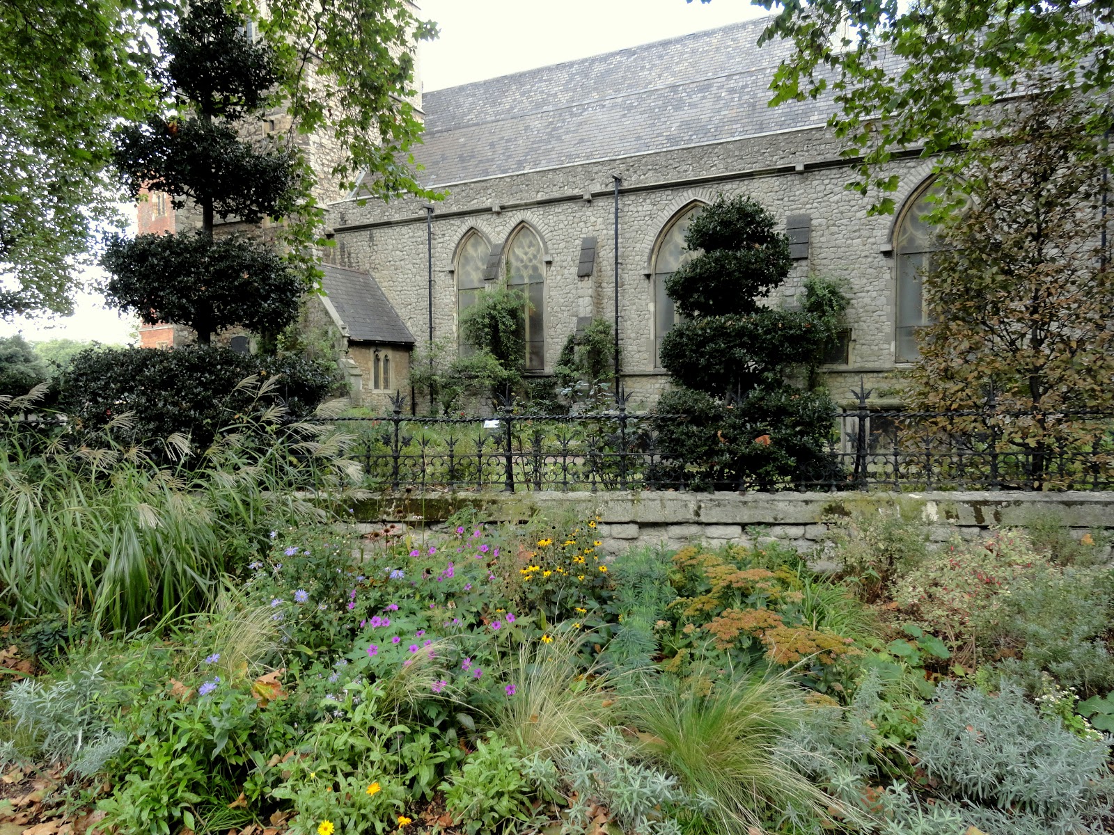 Blue Fox Garden: The Garden Museum, London