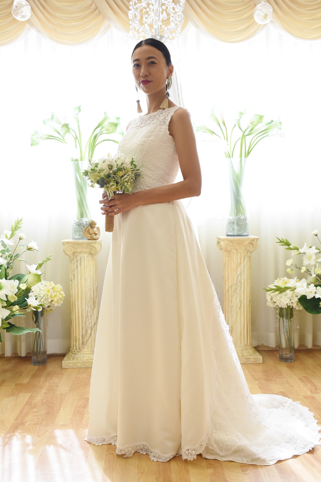 Hawaii Wedding Chapel: Bridal Photos