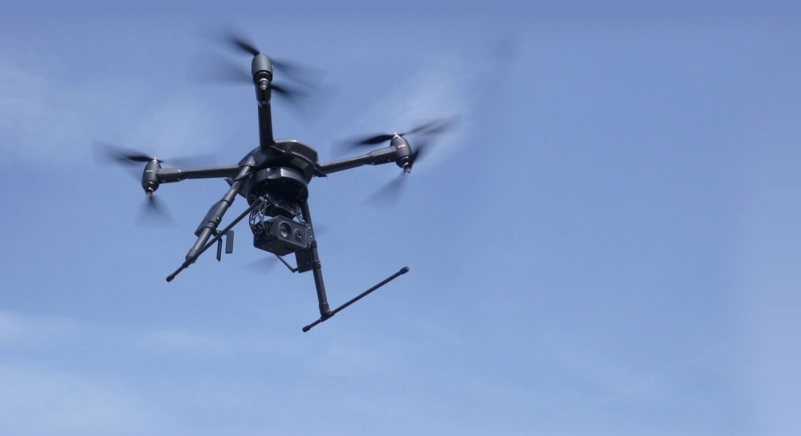 Le linee elettriche della ferrovia possono far precipitare un drone ...