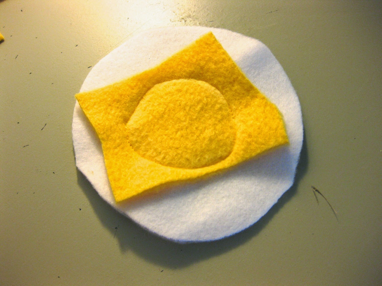 DIY: Fleece Play Eggs