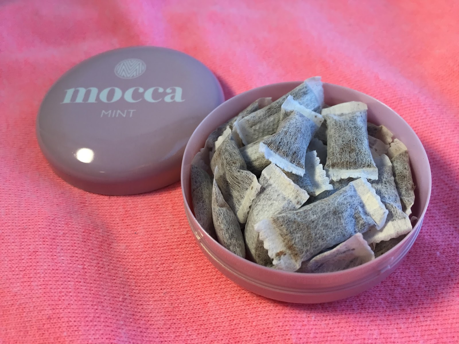 Mocca Mint (White Mini) - Review. 9 May 2009.