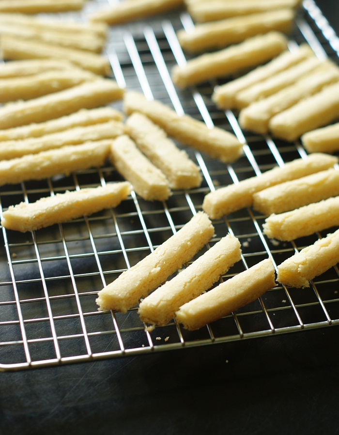 Desserts for Dudes: Cookie French Fries with Buttercream Ketchup | Bake ...