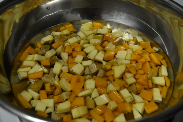 Kootu Curry - Onam Sadya Recipe | Black Chickpeas with roasted coconut ...