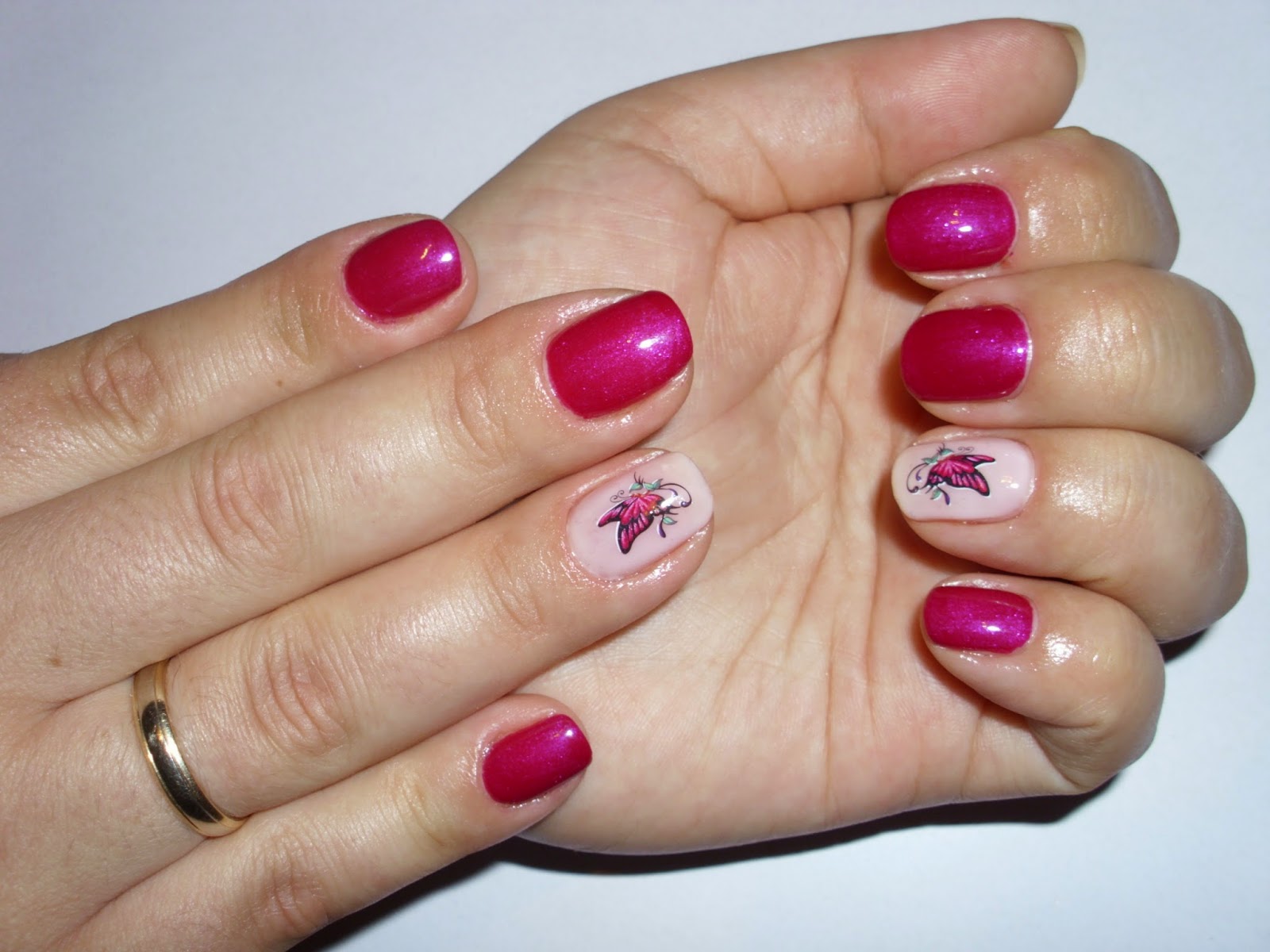 Paznokciowy zawrót głowy : Hybryda motyl