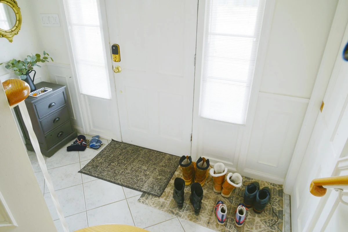 Easy Ways to Freshen Up Your Winter Entry - Rambling Renovators