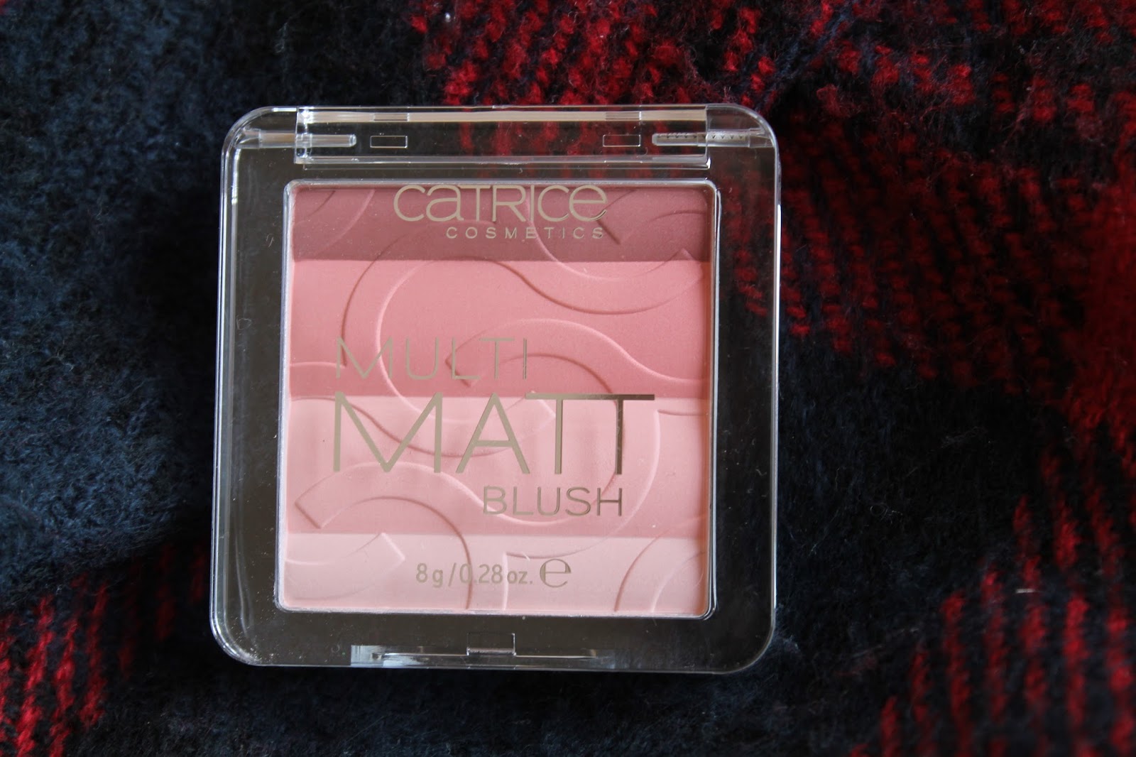 CATRICE - LOVE, ROSIE! & ESSENCE - BERRY ME UP!, MAT RUMENILA ...