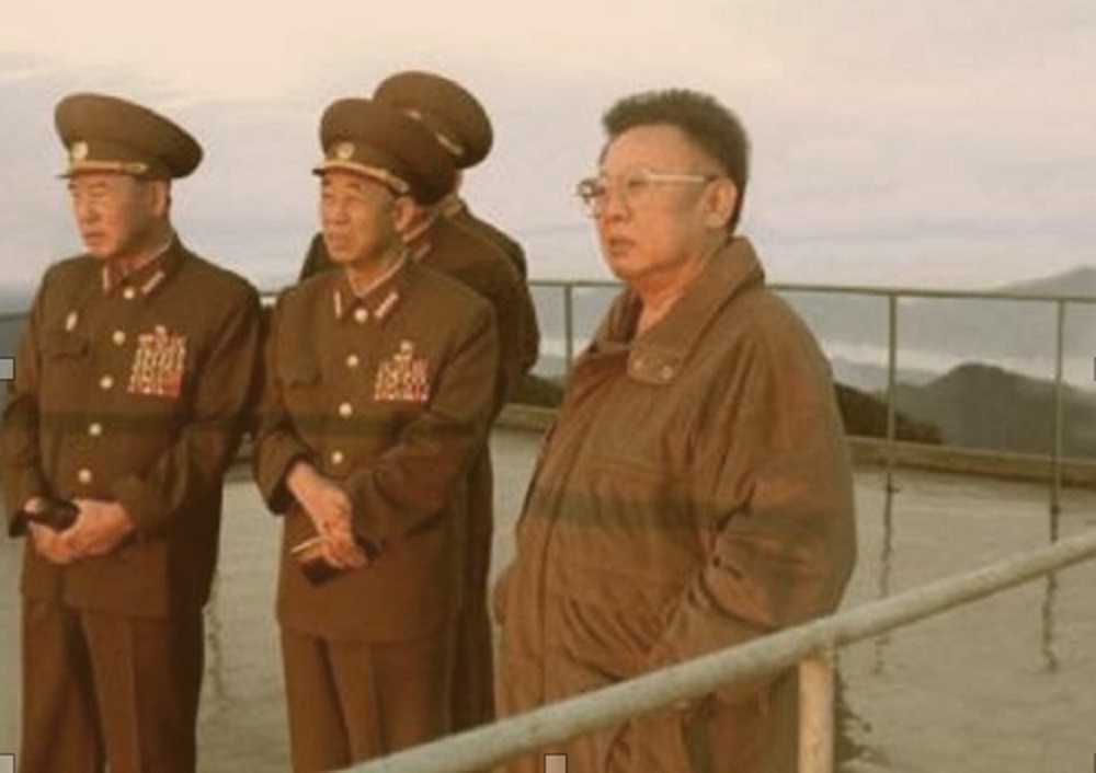 A voz do povo de 1945: Rodong Sinmun recorda as façanhas do Dirigente ...