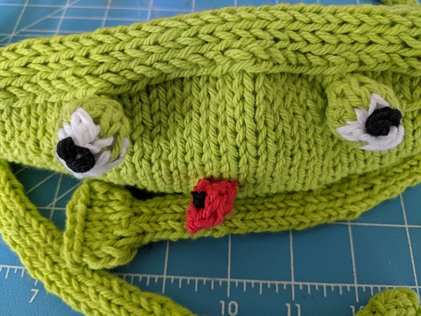 Stana's Critters Etc.: Knitting pattern for Frog Mask