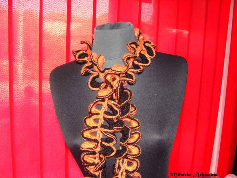 Accesorii croşetate de Mihaela Achiroaie: Esarfa crosetata: 28.08.2012