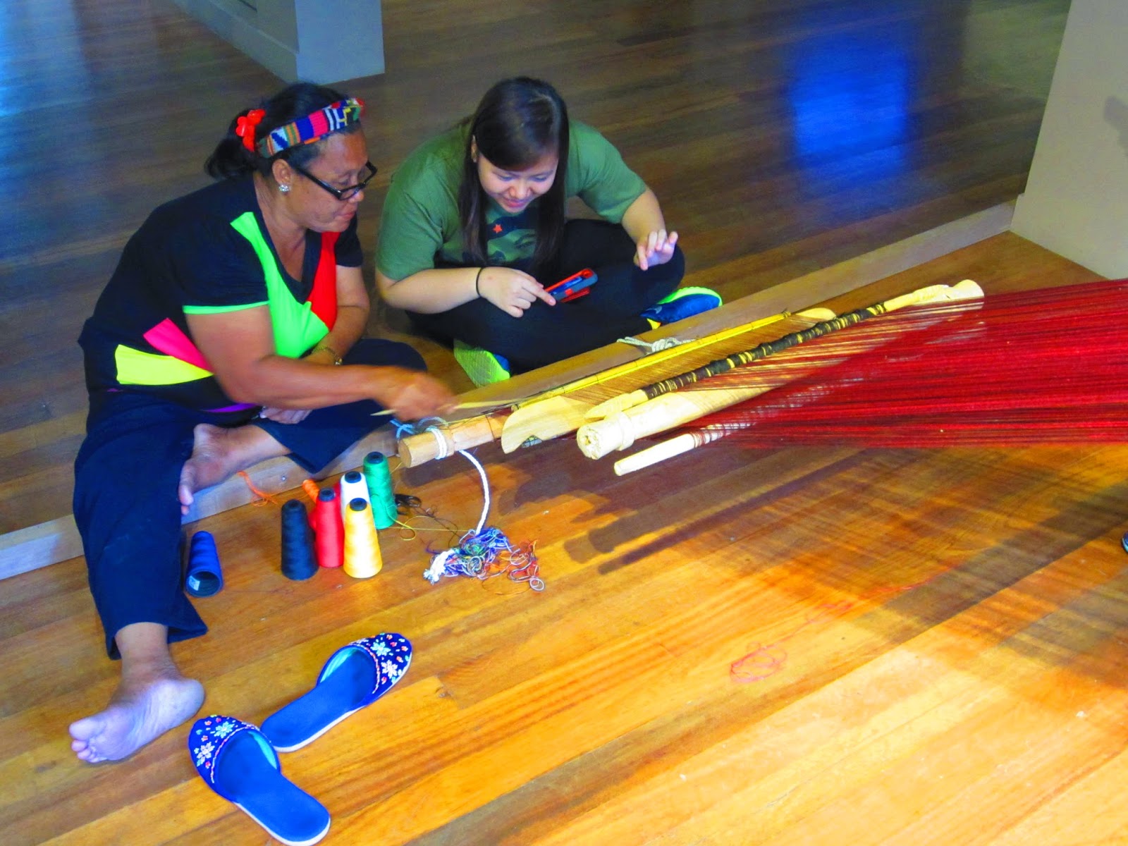 Itchy Toes Adventures: Woven from the Waves: Tausug Weaving ...