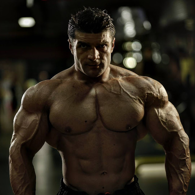Muscle Lover: Turkish IFBB Elite Pro bodybuilder Firat Ürün