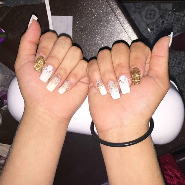 30+ Beautiful white Fall Nails Art Design for Career Women