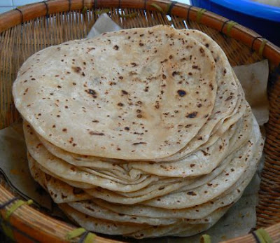 Delicious foods: Chapati & Chapati Rolls