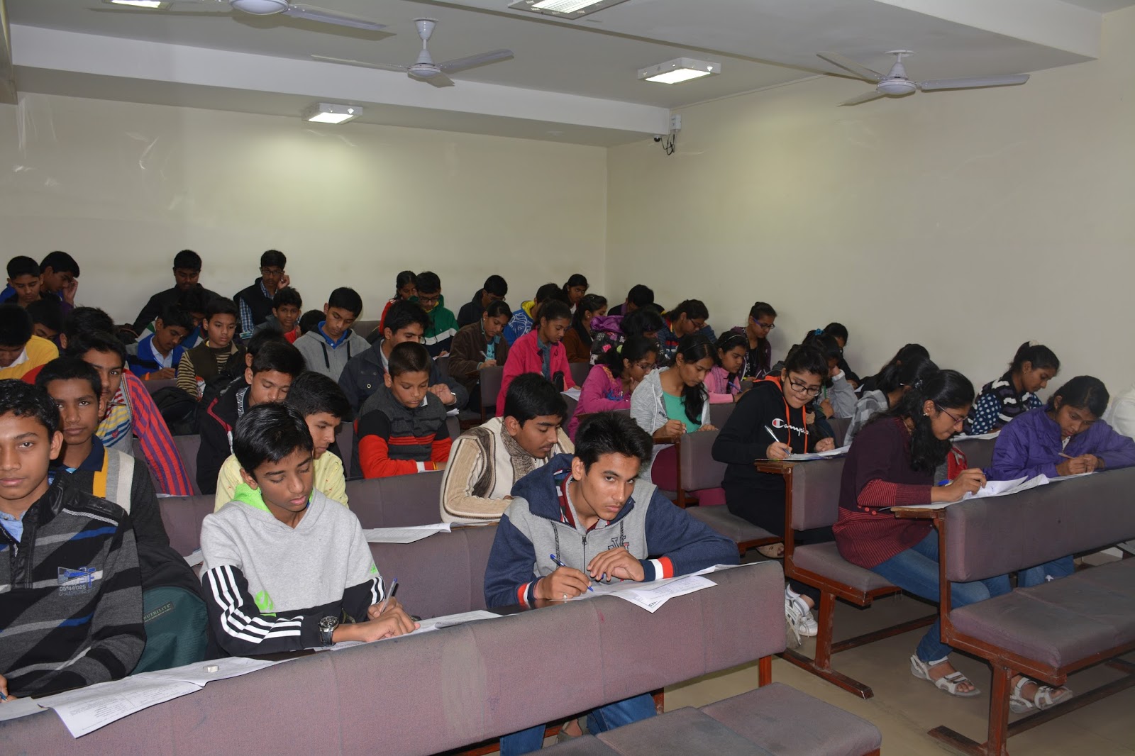 Mitesh Rathi Classes, IIT JEE Coaching Institute in Bhopal for JEE Main ...