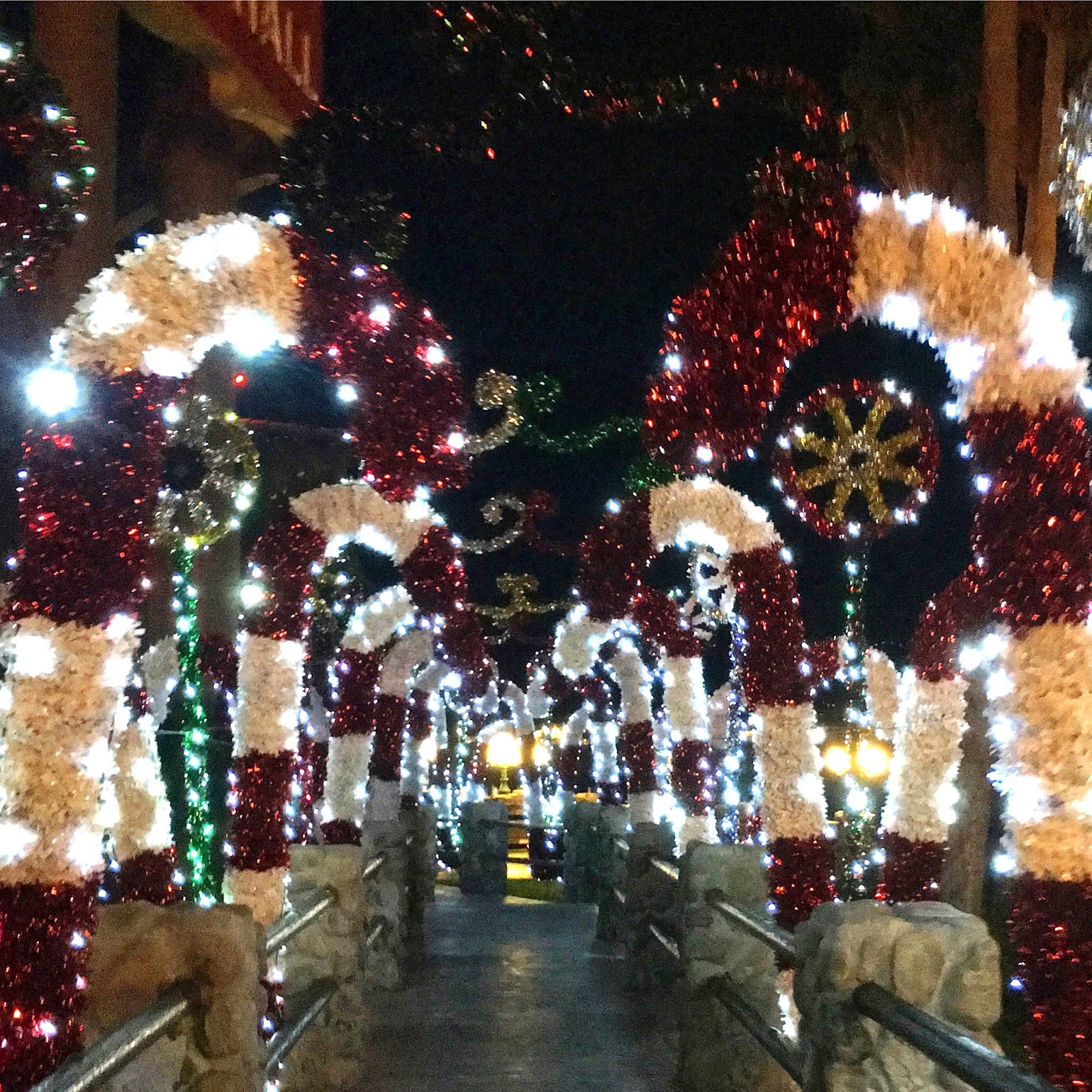 Laughlin Buzz: Candy Cane Lane at Pioneer Casino