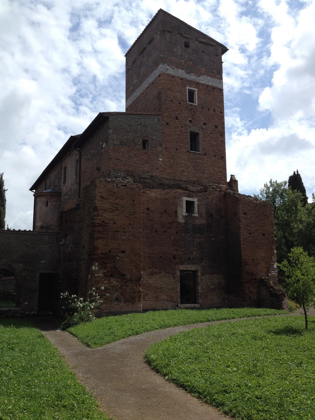 In bici per Roma: Le torri della campagna romana