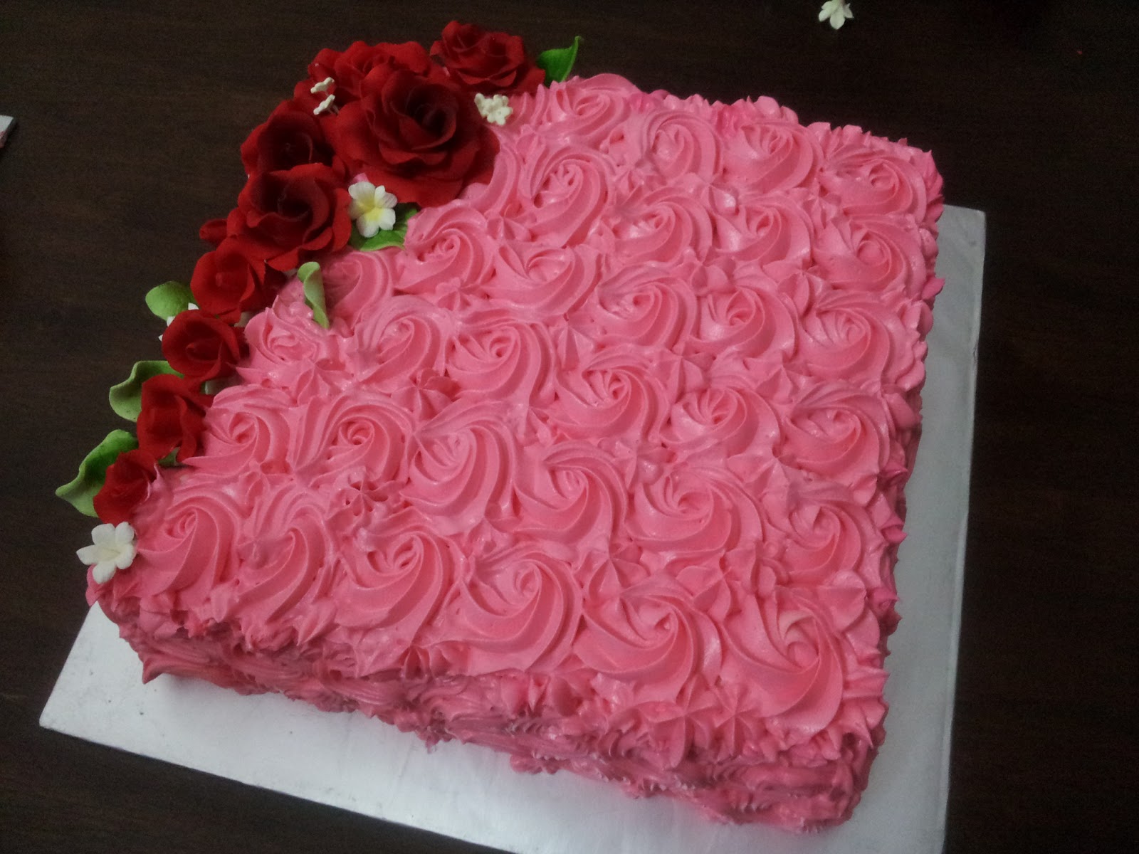 Miezaira Homemade Chocolate & Cake: Kek Kahwin dan Kek Ombre new design ;)
