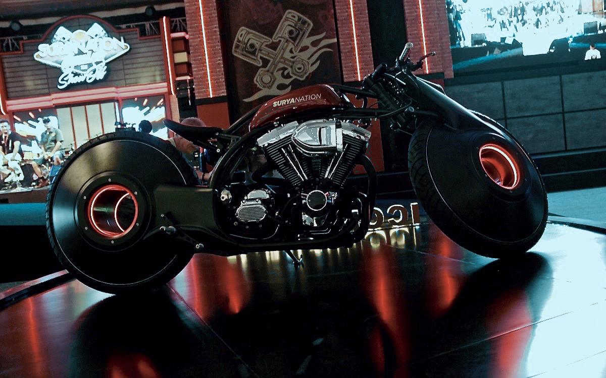 The iconic bike - Inazuma café racer