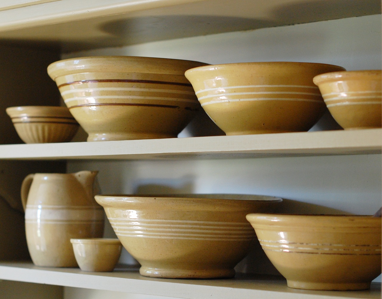 Frog Goes to Market: Collect: Yellow Ware