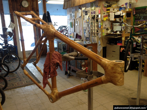 Basikal Ini Bukan Diperbuat Dari Besi - Gaban Comel