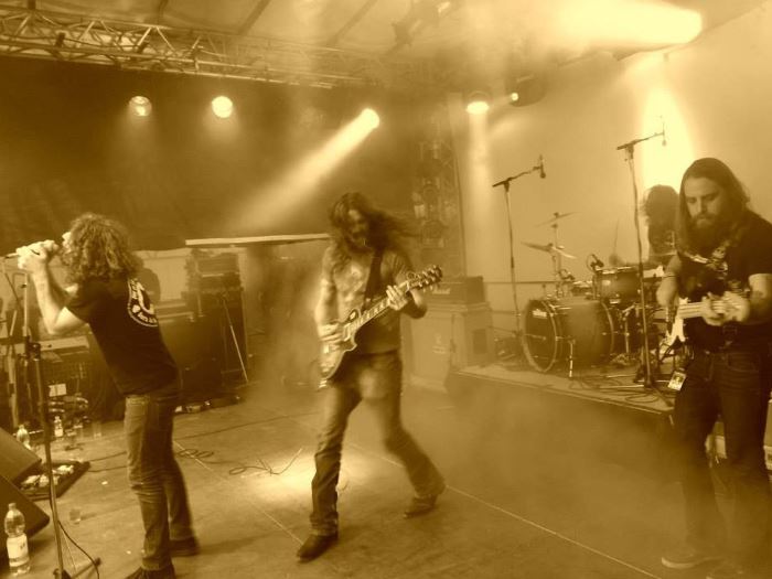 DESERT PSYCHLIST: APE MACHINE ~ DARKER SEAS ..... review