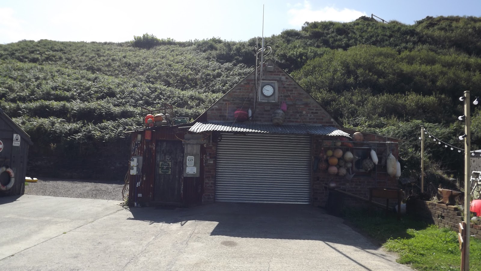 CYMRU EIN GWLAD: BIG TRIP PART EIGHT: PORTHGAIN VIA MATHRY PUB.