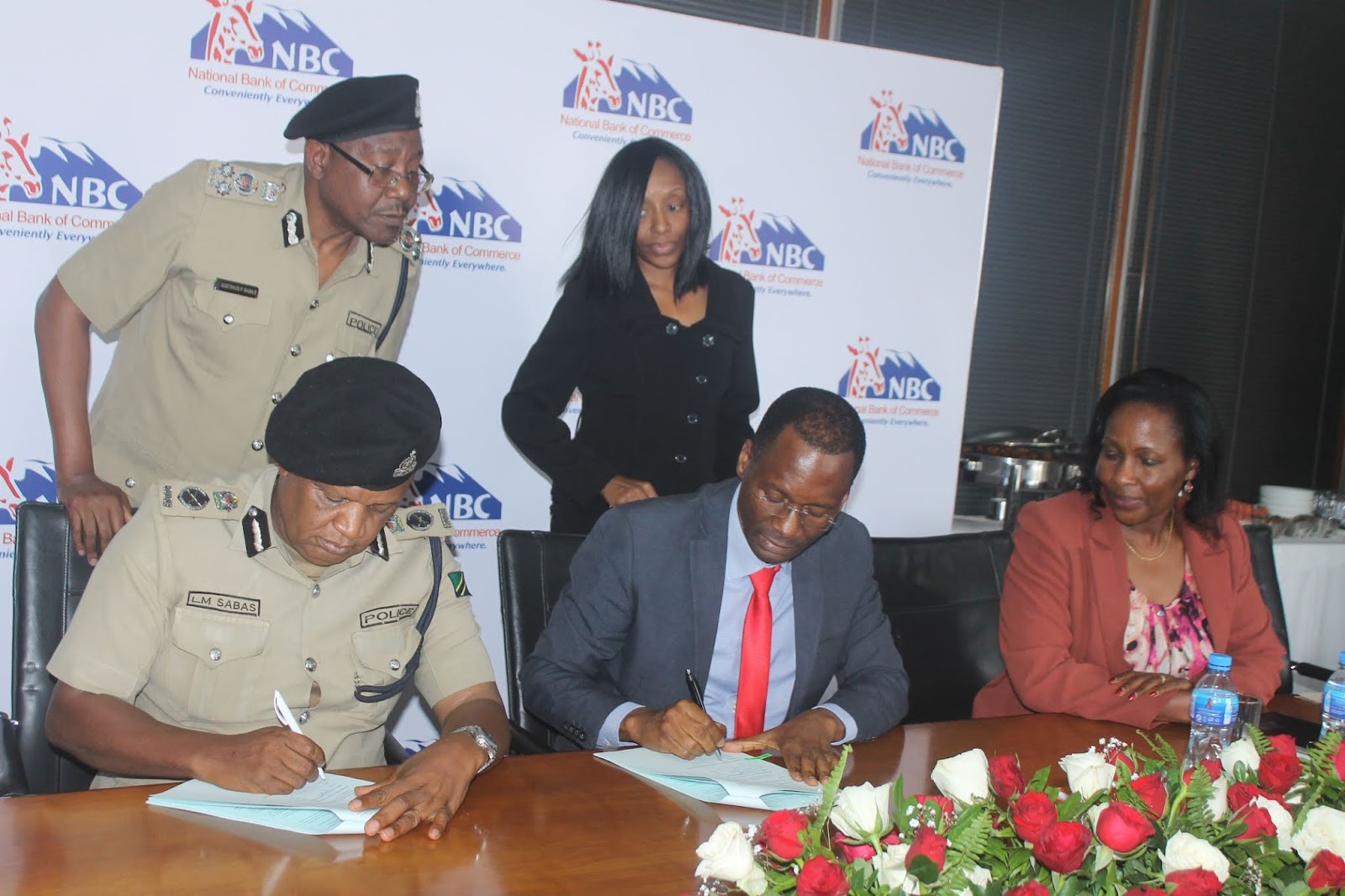 Benki ya NBC yasaini makubaliano na Jeshi la Polisi ya ulinzi katika ...