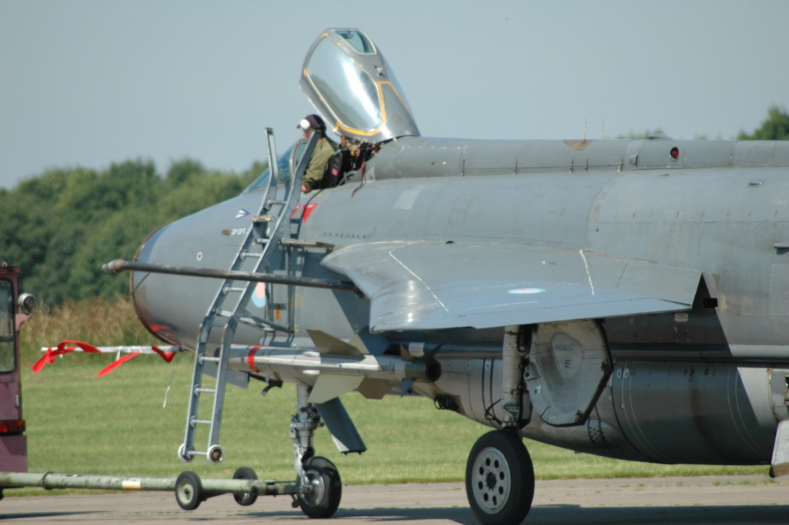 Time and Motion Images: Lightning Preservation Group XS904 XR728
