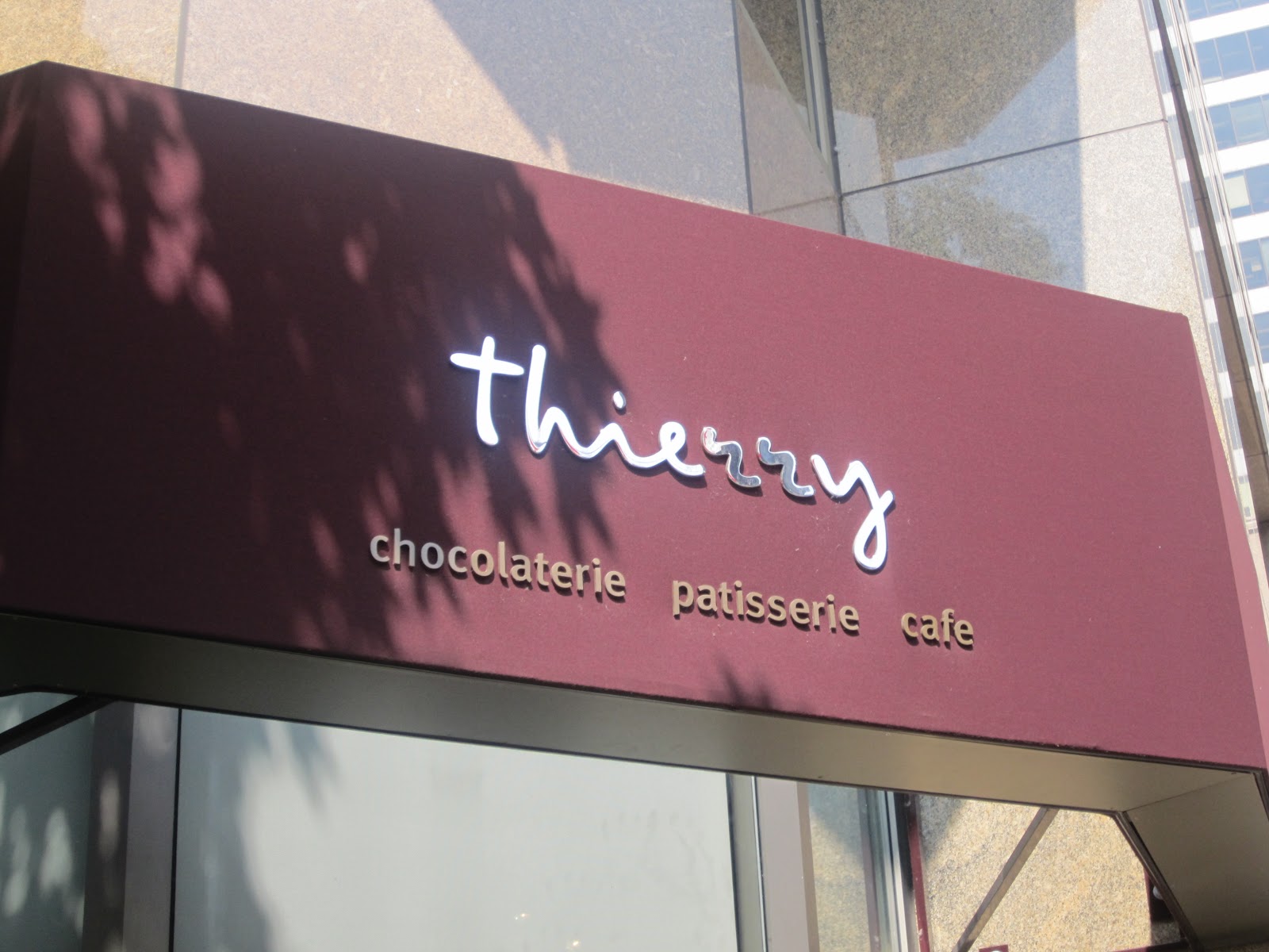Twin Aquarius: Thierry Chocolaterie Patisserie Cafe