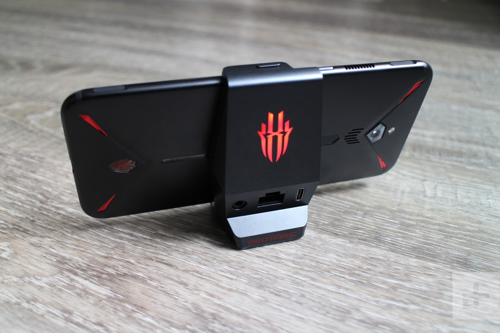 REDMAGIC EXCLUSIVE: RedMagic Gaming Phone Stats