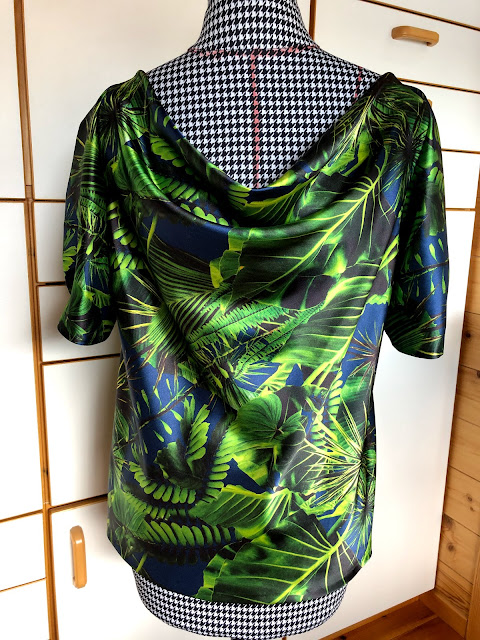 Waterfall top with Pleated Sleeves!