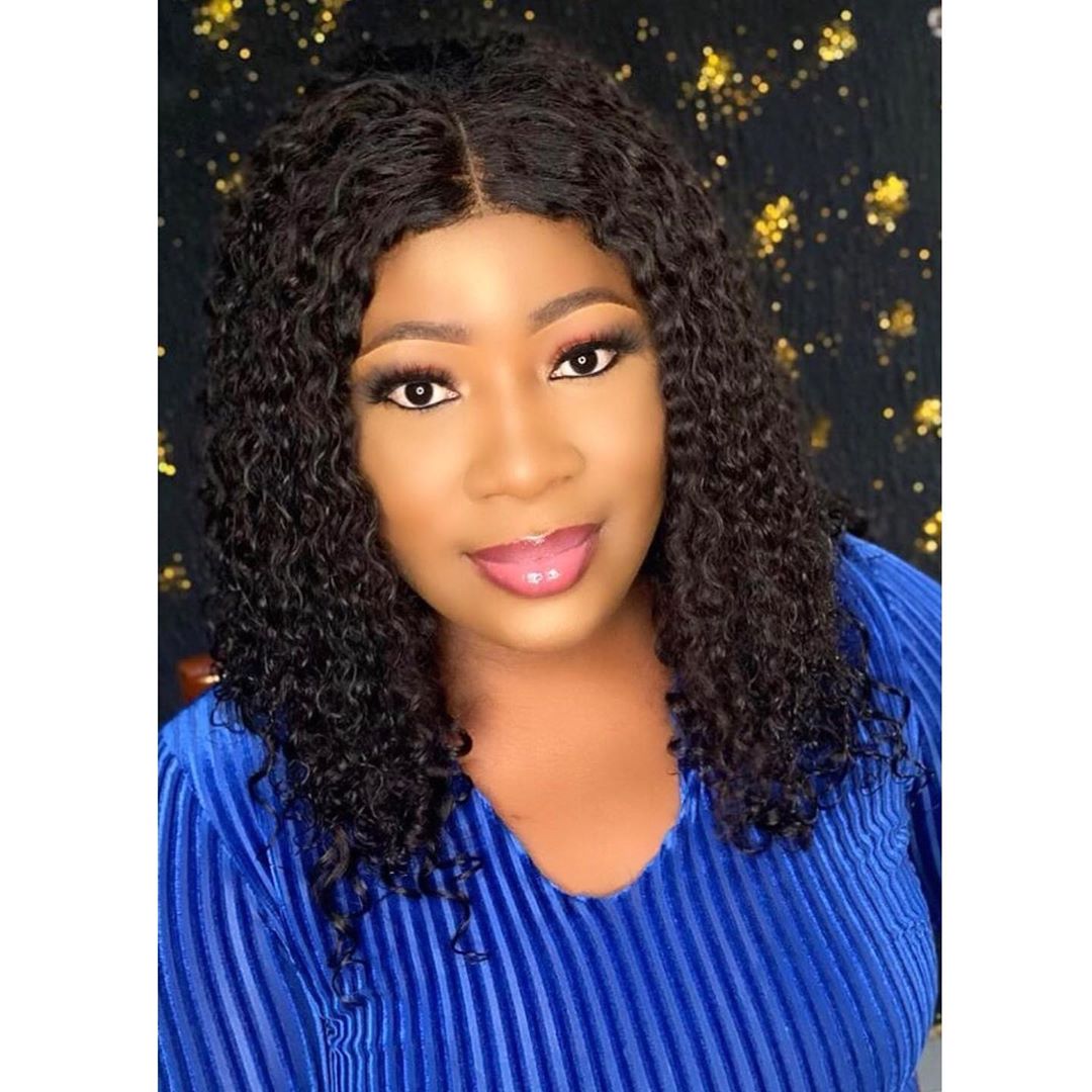 Nickname : Sharon Chizzy